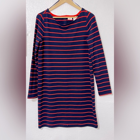 St. Tropez | Dresses | New St Tropez Black And Red Raglan Sleeve Cowl ...